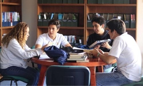 7 señales de que un alumno está feliz en clase